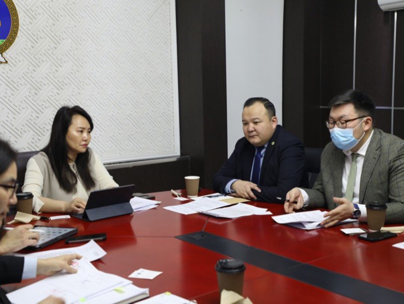 ХНХЯ Монголын хуульчдын холбоотой хамтран ажиллана